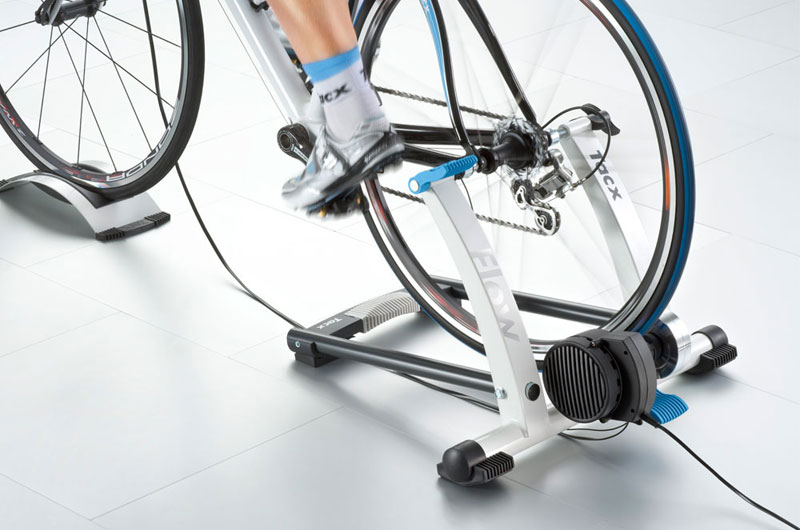 TRENAŽER TACX FLOW T2200