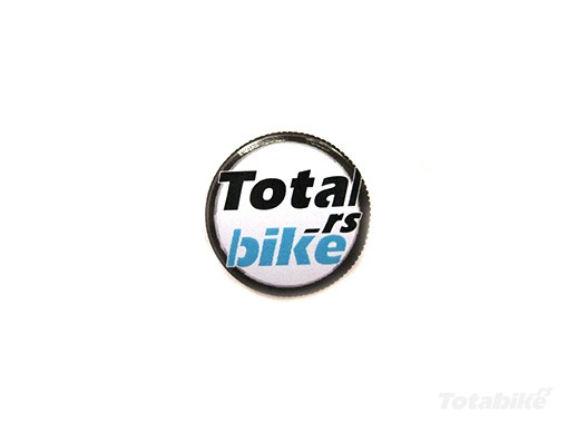 Totalbike.rs sa gumom - bedž