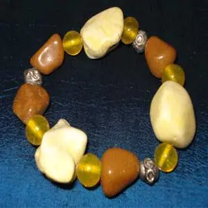 Ganesh Narukvica: žute perle i karneol (204n4)