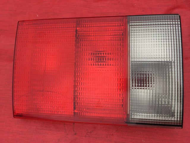 Z.L. svetlo za Audi 100 C4