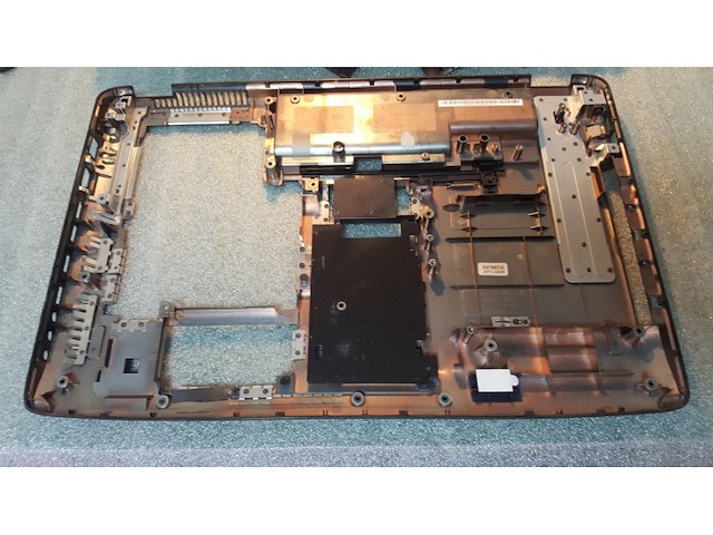 Donja plastika kucista za Acer Aspire 7540