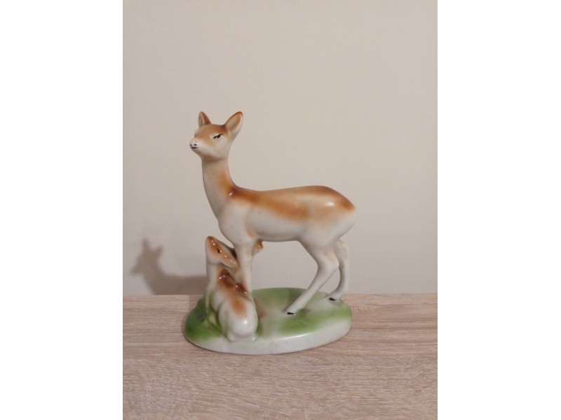 Izida Košuta od Porcelana iz 1960-ih