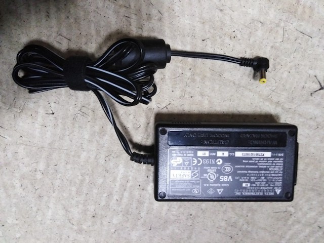 AC/DC adapter 48V 0.38A