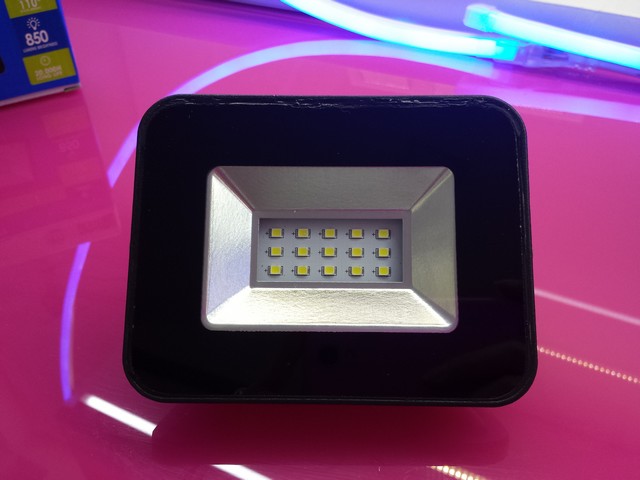 LED Reflektor 10W/220V