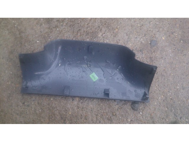 PLASTIKA IZNAD MOTORCICA BRISACA GEPEKA MERCEDES A140