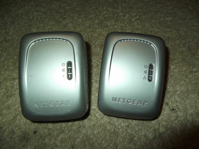 NETGEAR 54 Mbps  Powerline Access Point WGX102 i XE102