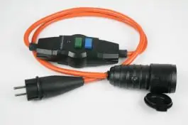 Produžni kabl sa strujnom zaštitnom sklopkom 0672 16A/30mA 230V Commel