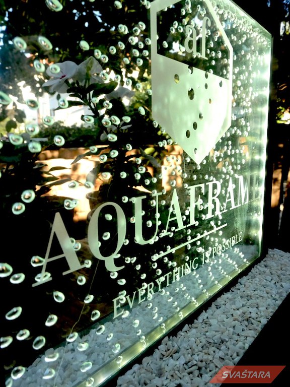 AQUAFRAME