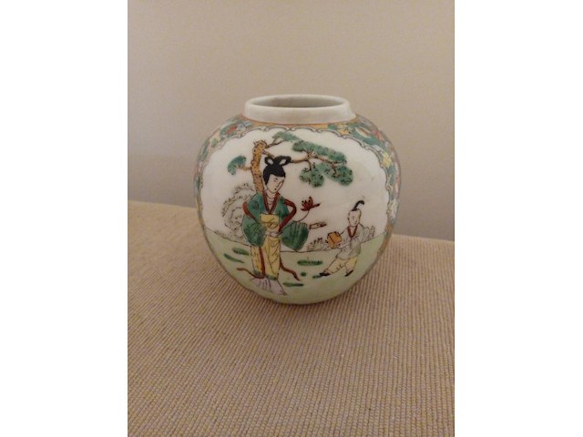 Kineska Vaza od Porcelana Ručno Slikana iz 1960-ih