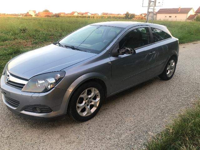 Astra Gtc POLOVNI DELOVI