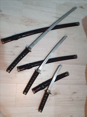 Katane set samurajskih ukrasnih noževa 3