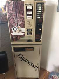 Poluatomatski aparat za kafu