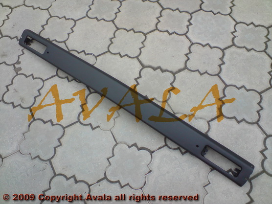 Branik prednji metalni crni *10304368*