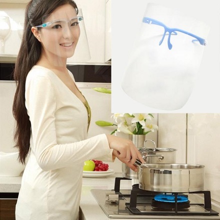 Naočare i zaštitna kuhinjska maska