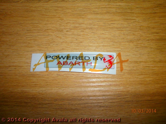 Stiker 64x14mm "Powered by Abarth" *10902580*