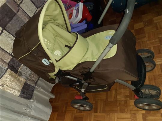 Dečija kolica, auto sedište i nosiljka za bebe