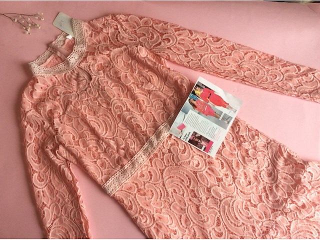 Roze haljina cipka Nova sa etiketom Velicina S Ramena31