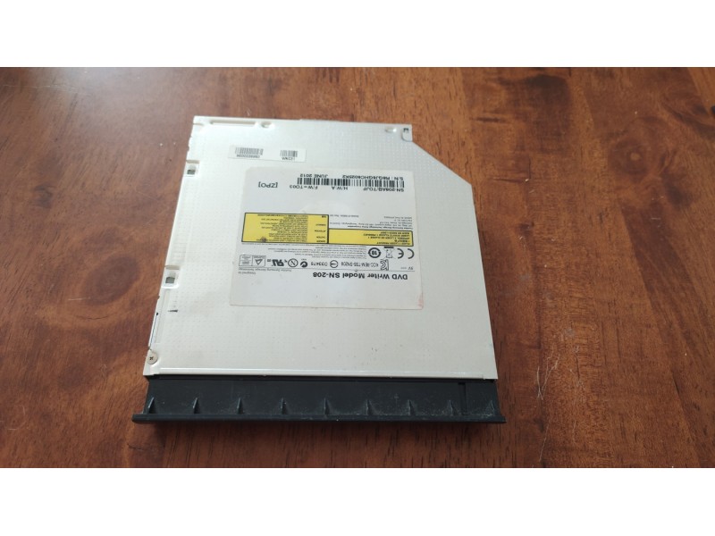 CD - DVD za Toshiba C870 , C850 , C855 , C875 , L875 ,