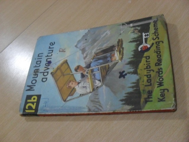 LADYBIRD BOOKS - MOUNTAIN ADVENTURE