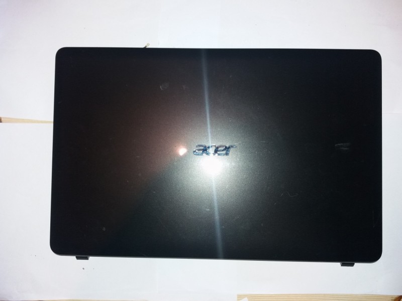 Poklopac panela - ekrana za Acer E1-521 , E1-531