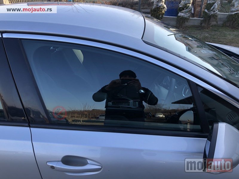 Prednje desno staklo za Pezo Peugeot 508