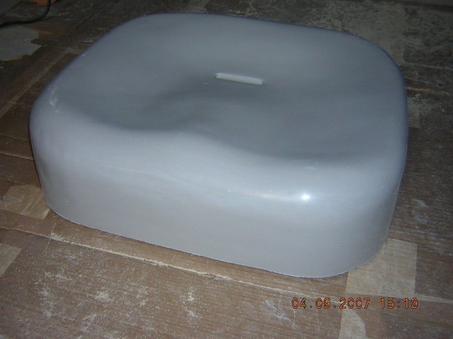 Sedišta za tribine (poliester, stakloplastika)