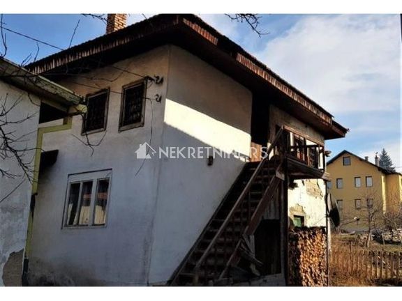Prodaje se stara kuća,92 m2,4.Sandžake, Pljevlja