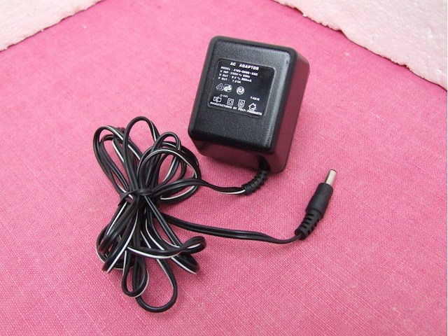 Poly AC adapter 9V 800mA + GARANCIJA!