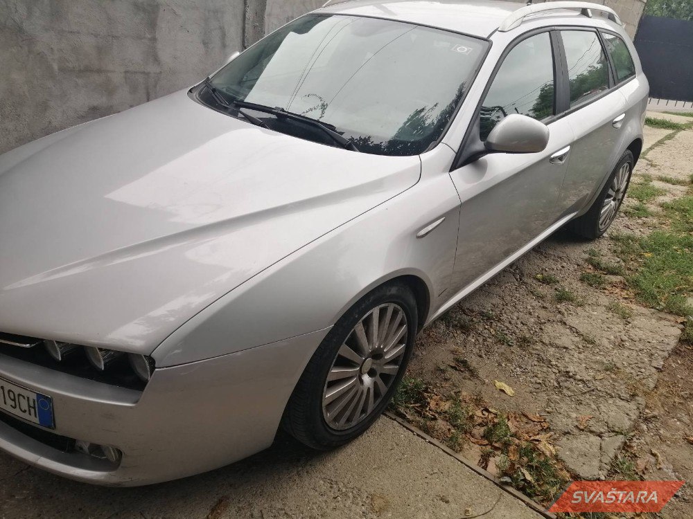 Alfa Romeo 159 prednji branik