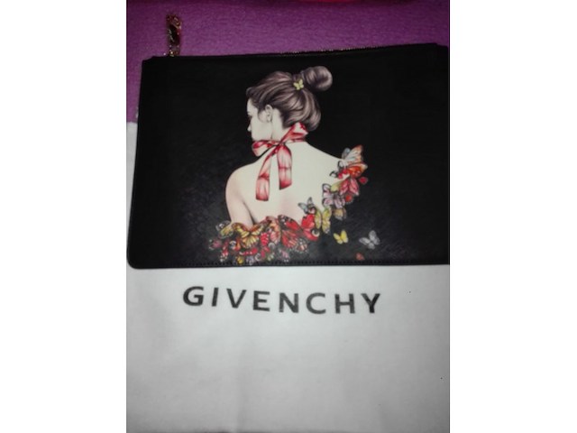 **Givenchy torbica**