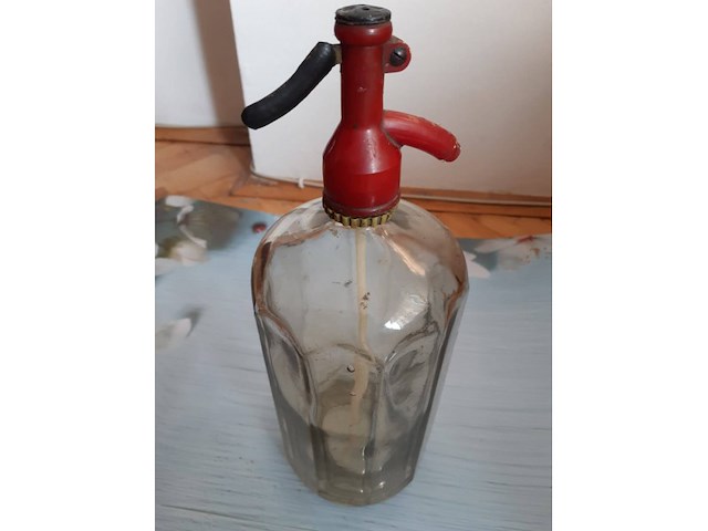 Flaša-sifon za soda vodu