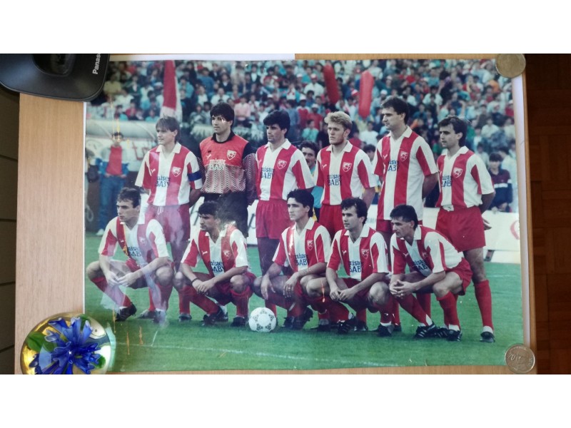 FK CRVENA ZVEZDA timska fotografija 1990 godina