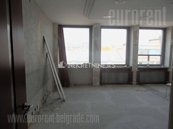 #15826, Izdavanje, P.P., KNEZ MIHAILOVA, 5460 EUR