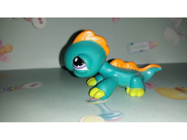 Littlest pet shop Lps 32