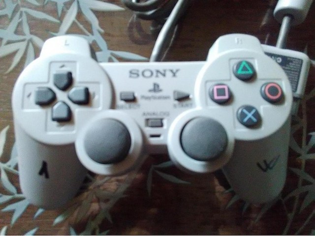 playstation 1,2 djojstik 1 ispravan stanje sa slika