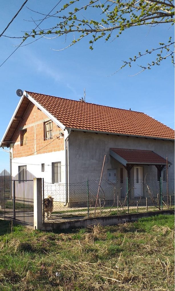 Kuća u Bečmenu, opština Surčin