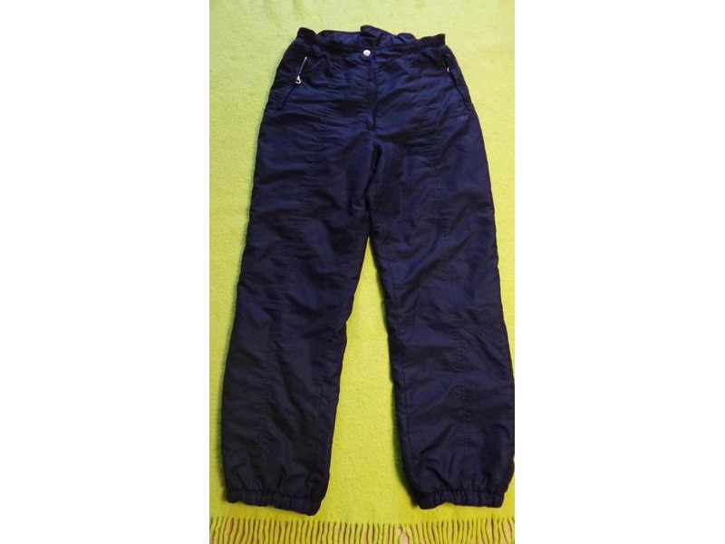 **ETIREL**lagane crne SKI pantalone VEL;40-42