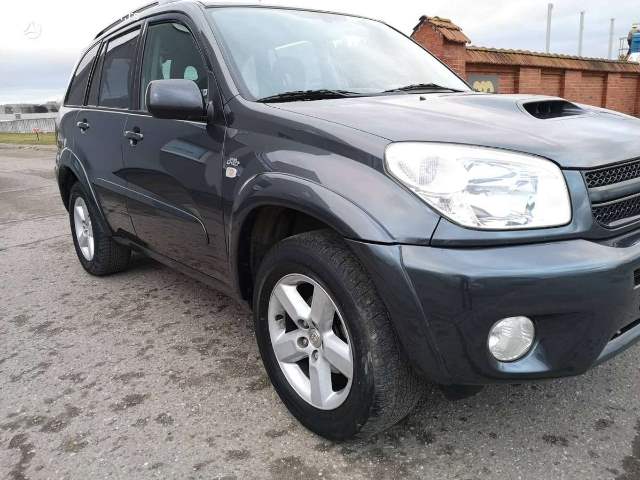 rav4 delovi