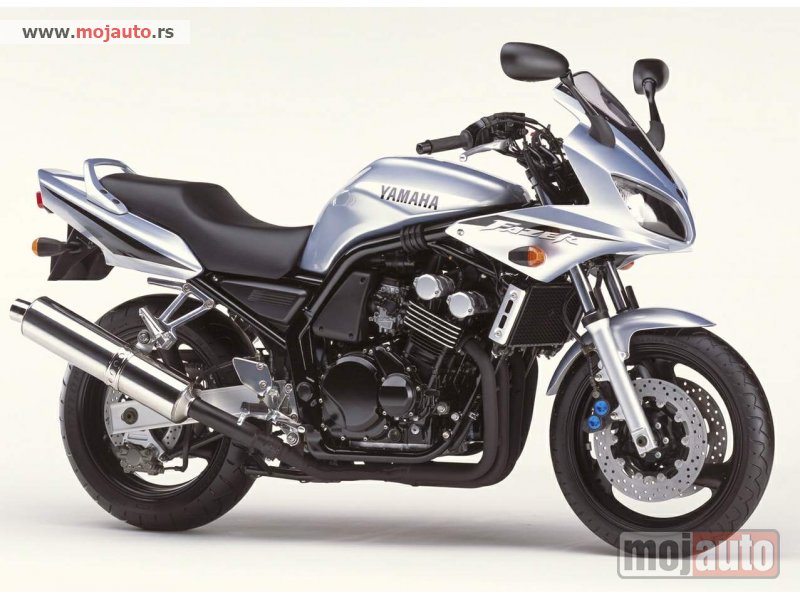 Yamaha FZS 600