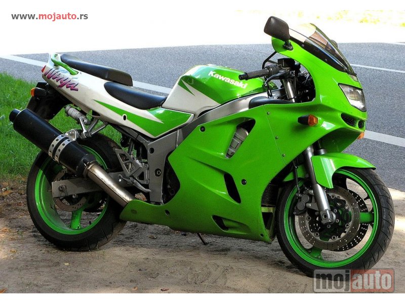 Kawasaki ZX6R