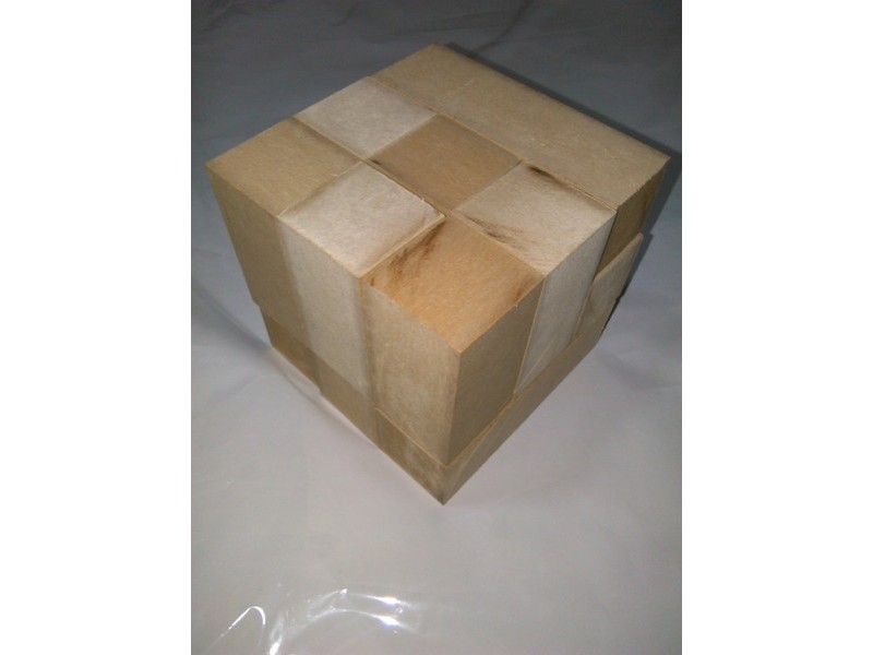 SLAGALICA U 3 DIMENZIJE-MOZGALICA-PUZLE-12x12x12cm-1kg.