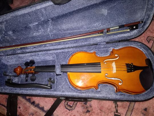 Violine 3/4 I 4/4 (cela) na prodaju