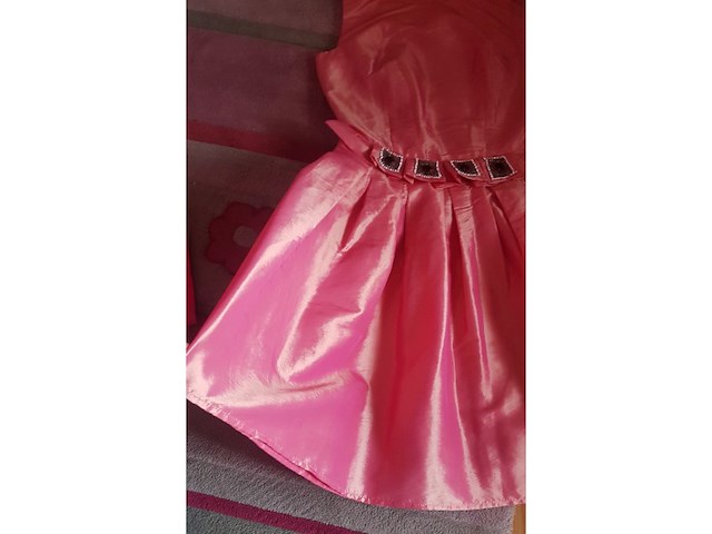 ELEGANTNA ..prefinjena roze haljina.. NOVA ! S-M