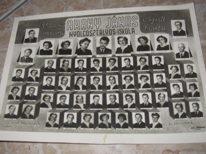 Fotografija: Maturanti 1955-56 Kanjiža