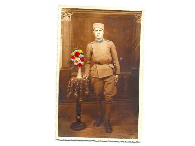 Razglednica fotografija, vojnik u uniformi