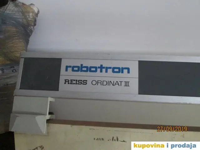 Kupujem lenjire za crtaću tablu marke "Robotron"