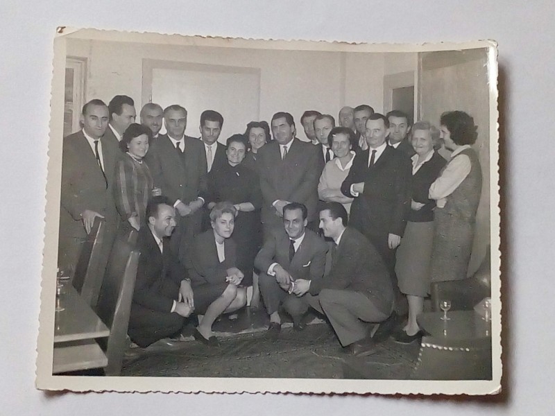 Grupna Fotografija