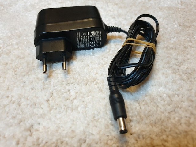 AC adapter 12V  1,0A