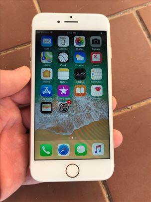 iPhone 7 Gold 32 GB Polovan