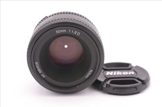 Nikon 50mm 1.8D - Kao nov